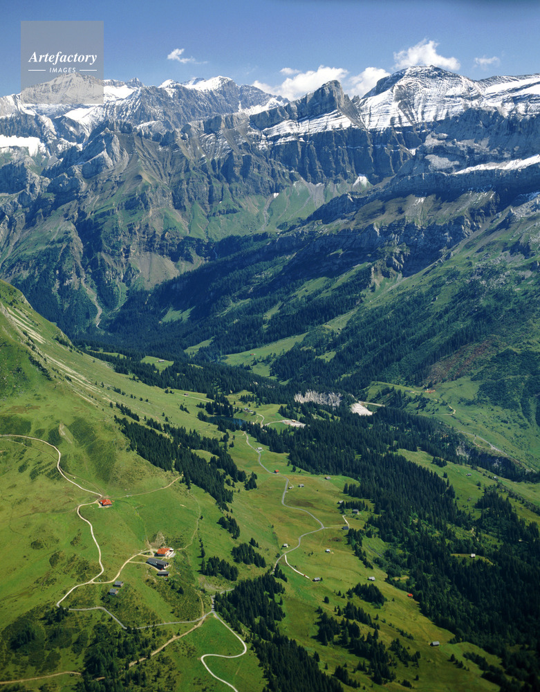 山あいの村,アルプス山脈,仏,Alpes,伊,Alpi,独,Alpen,英,Alps,山,Mountain,航空写真,Aero photo ...